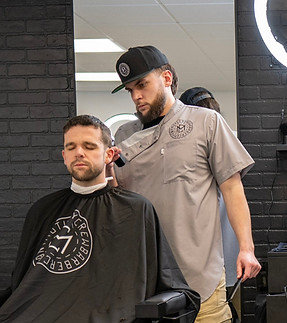 The Crew | Premium Barbershop