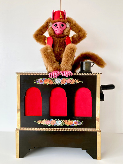 Scarlet Turner | Prop Maker | Scarlet Fantastic Prop & Puppet Maker