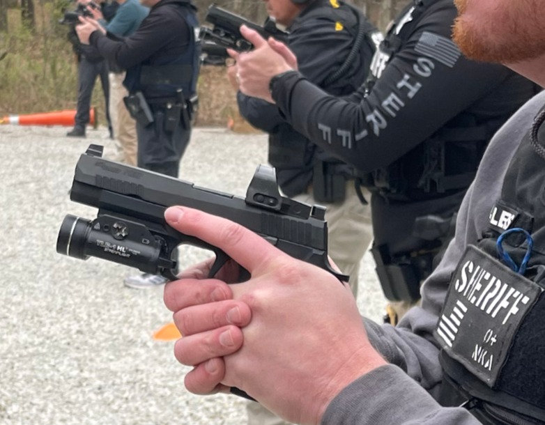 Law Enforcement Red Dot Pistol Course | War HOGG Tactical