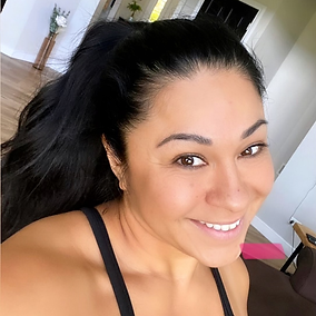 13 Fascinating Beauty History Facts You Need To Know | Girl Meets 40