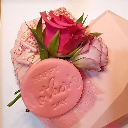 2 flowers | the country cakery