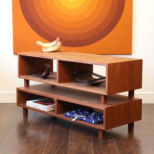 Unique stacking shelving unit | bananalab