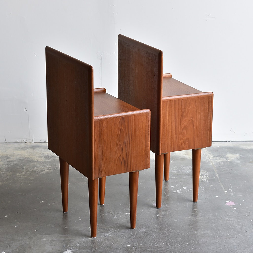 30%OFF, Pair of Fab MCM Bedside Tables | bananalab