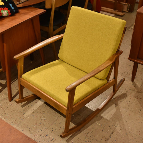 Vintage MCM Rocking Chair | bananalab