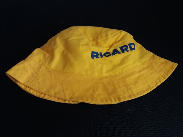 Vêtement-accessoires | nico