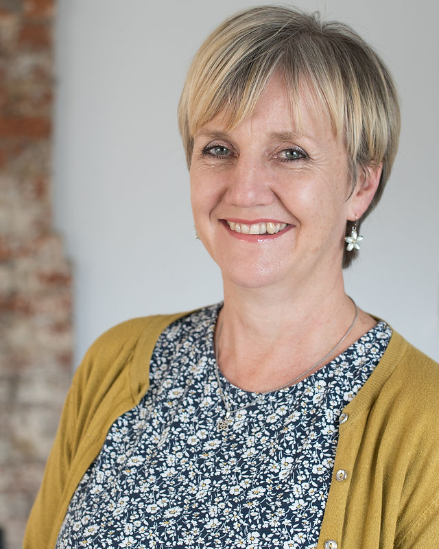 Sarah Stephenson's Instagram, Twitter & Facebook on IDCrawl