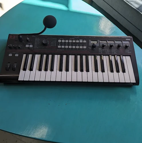 Korg R3 | Classic City Vintage Guitars