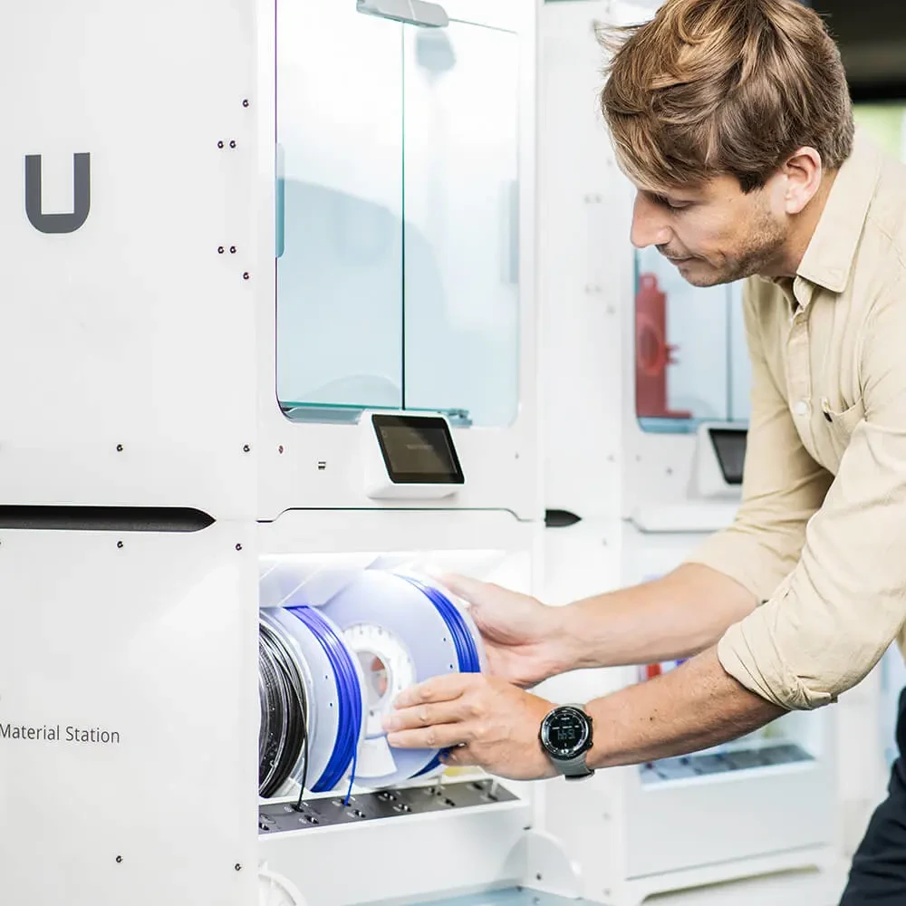 Ultimaker S5 Material Station