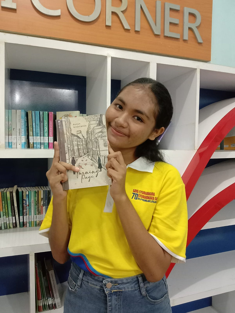 Literacy, A Good Start for Syuradikara Catholic High School Students