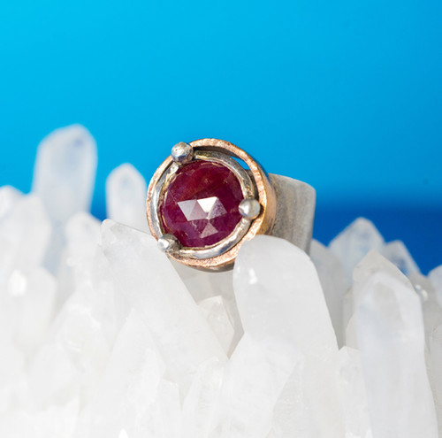 CORONA | Ring | Silver - Ruby | MIO Store FIRENZE