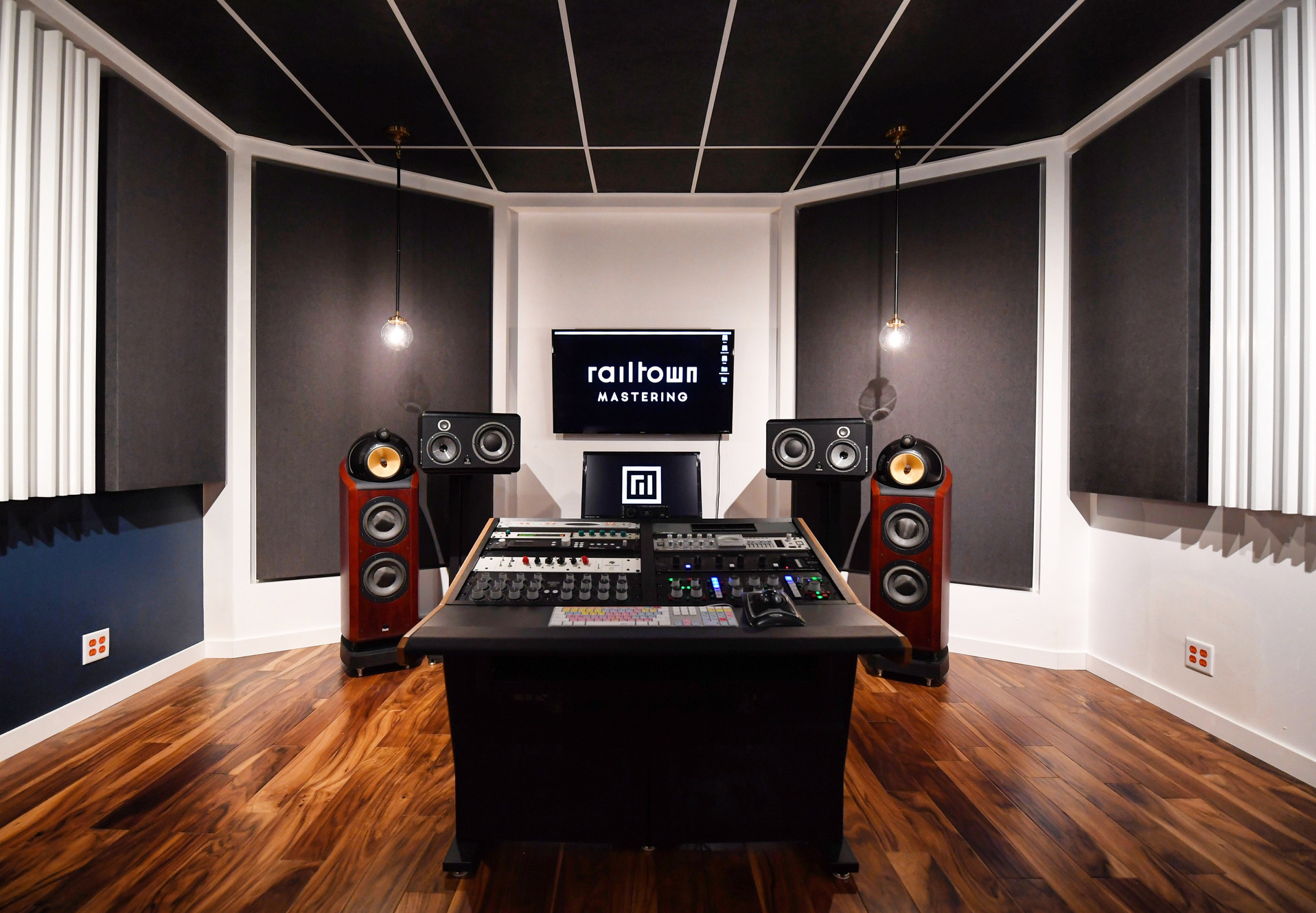 Railtown Mastering | The Studio