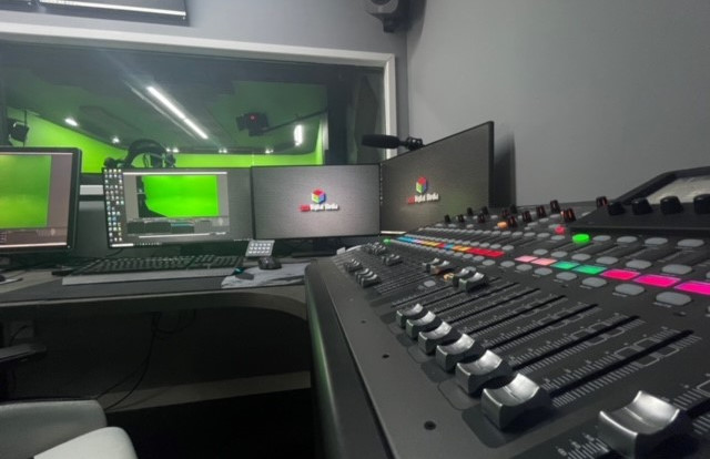 VIRTUAL STUDIO GALLERY | Lush Digital Media