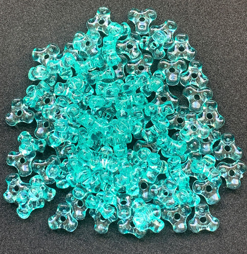 #35 - Transparent Sea Mint Tri Beads | Shop Boleks
