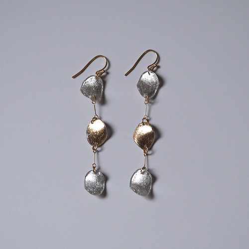 霖-RIN- HAKU ドロップ ピアス・イヤリング 3連 | ame