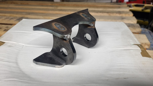 LR HD trailing arm mount | Blackbird Industries