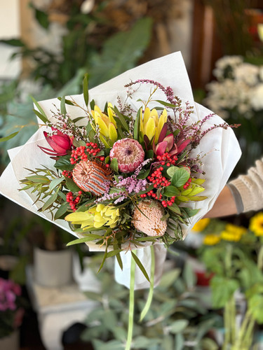 Code BQ 35 - Carnival | Florist On Hampton