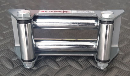 STAINLESS STEEL ROLLER FAIRLEAD 4500LBS | Green and Me