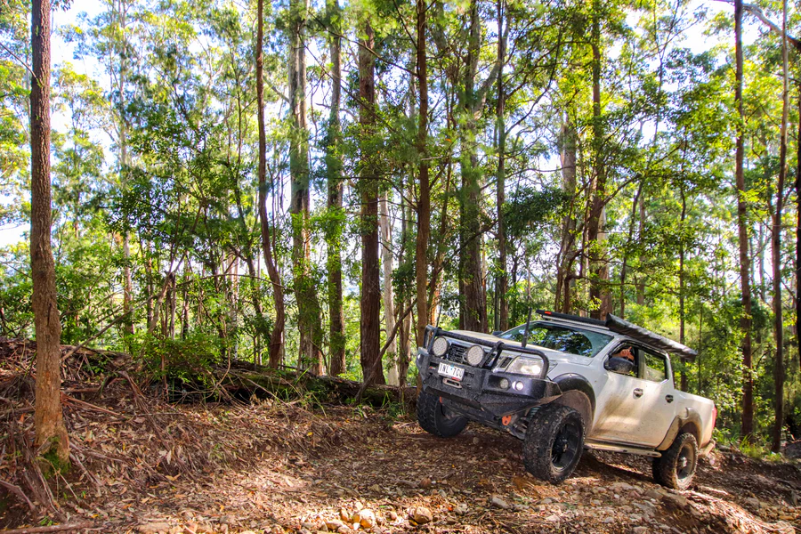 Rockslider Side Steps To Suit Nissan Navara NP300 D23 2015+ | Altitude ...