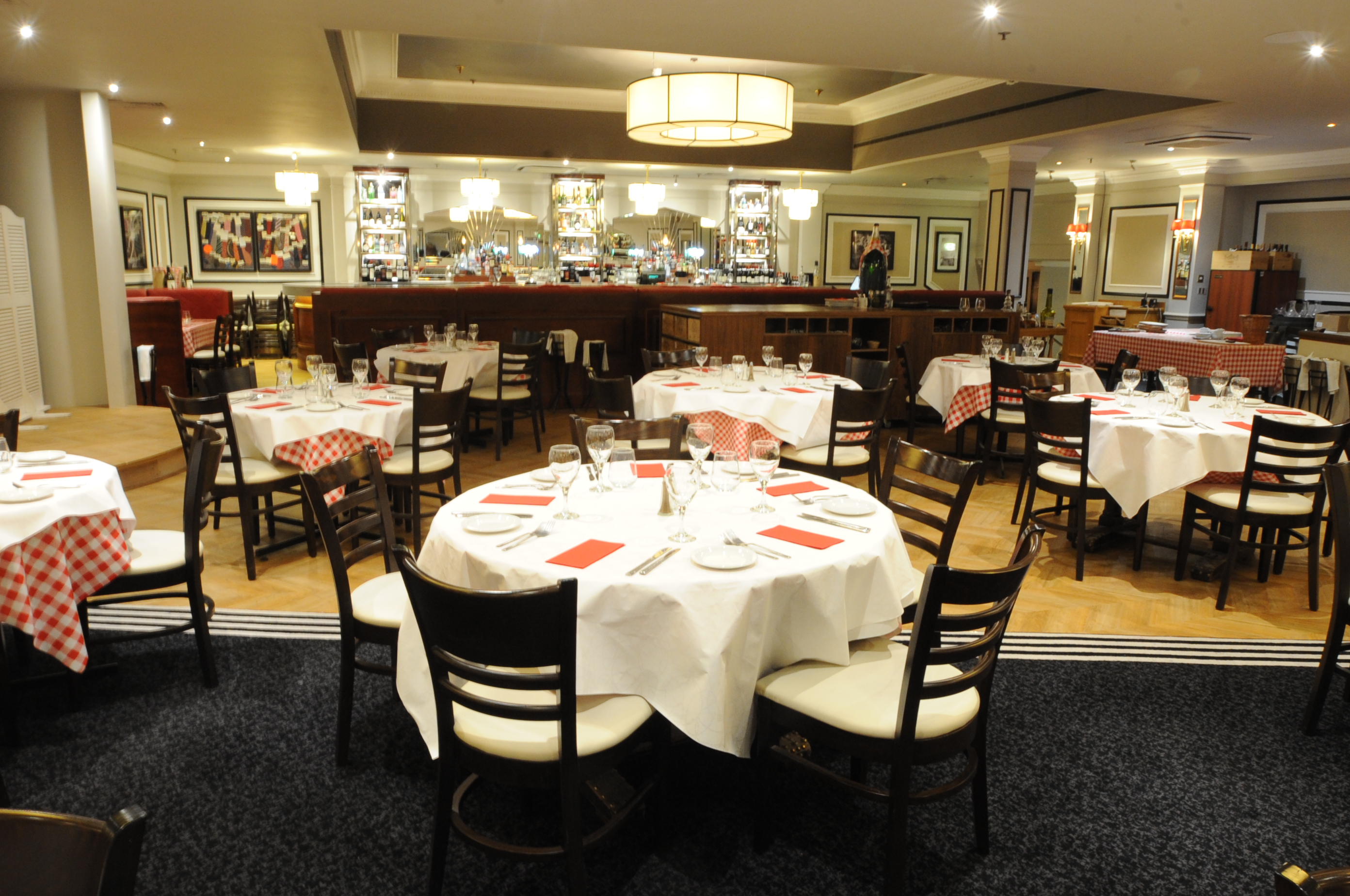 Gallery | Paris Grill Complete