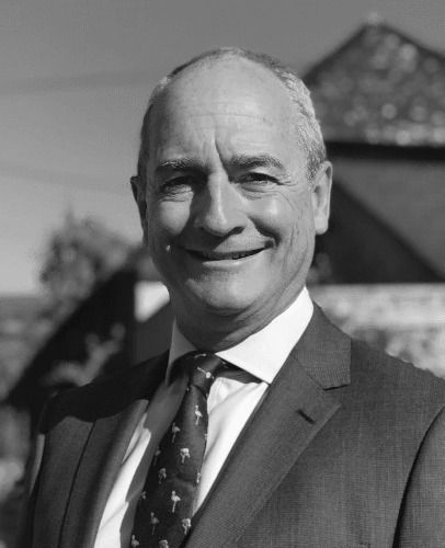 About Us - Meet The Team | SAVSIM CIC