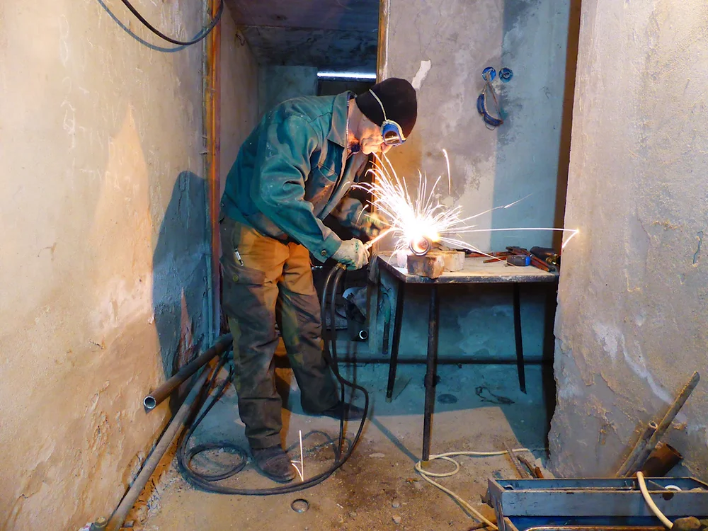 Welding Right: Your Guide to Maintaining Compliance with Welding ...