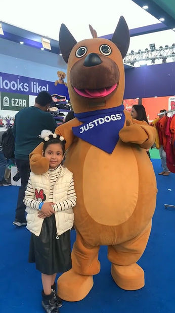 Mascots at Work | World Mascot Makers