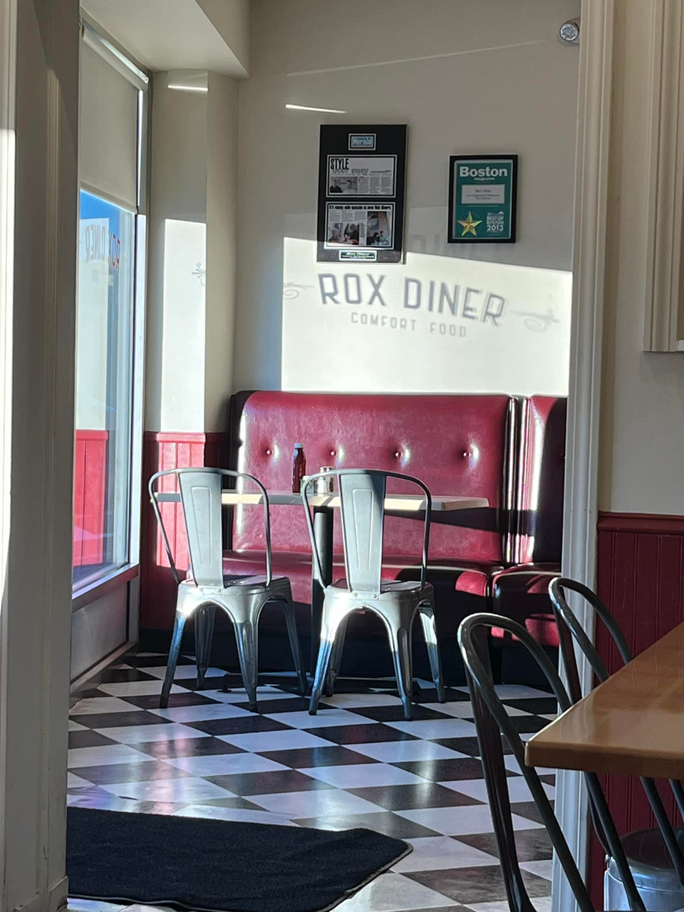 Welcome to Rox Diner | Choose Your Location