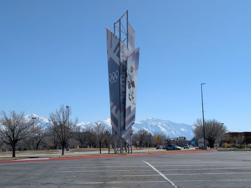 Maverik Center - Utah Grizzlies