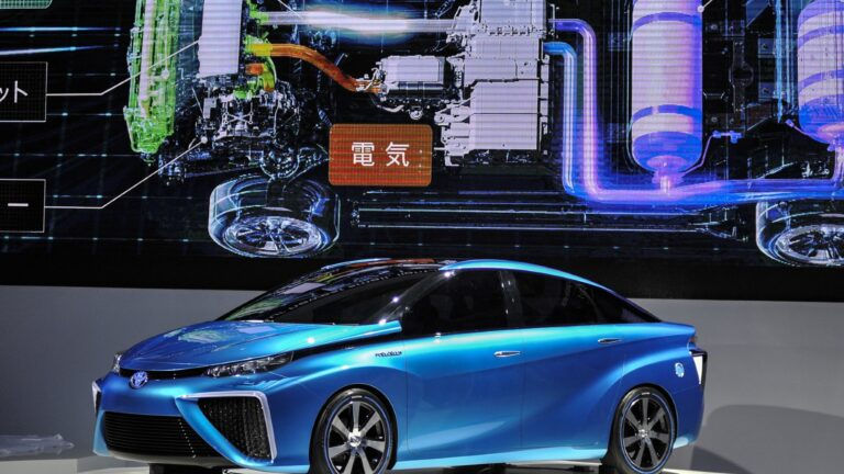 Goodbye hydrogen combustion engine: Toyota swaps it for a 22nd century ...