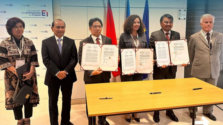 Pertamina explores integration of geothermal with green hydrogen ...