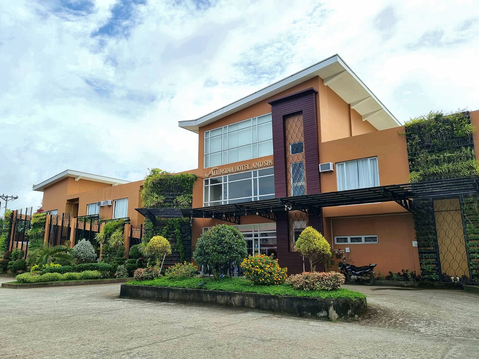Alunsina Hotel and Spa: Wellness Boutique Hotel in Roxas City Capiz