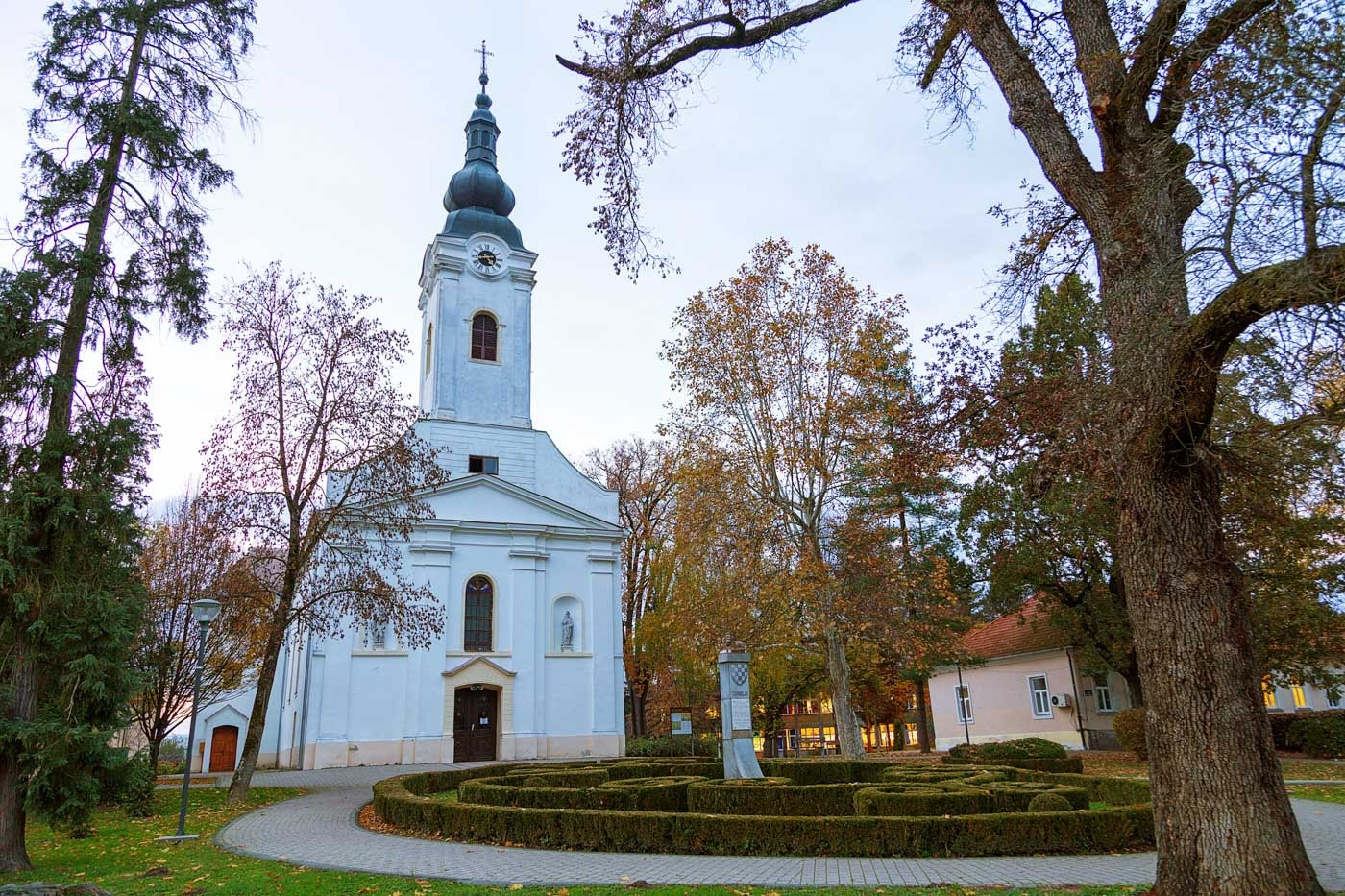 Župna crkva sv. Petra Apostola