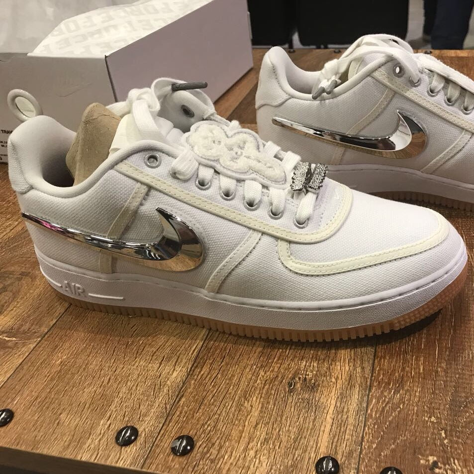 Review e lançamento do - Nike Air Force 1 Low x Travis Scott