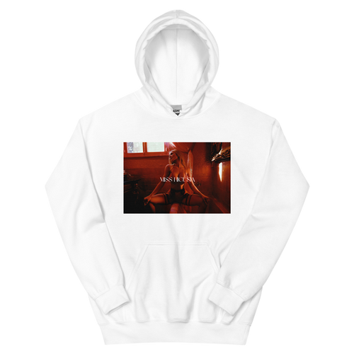 THE RED ROOM | Miss Nicusia