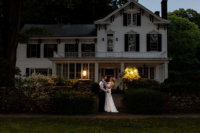 River Stone Manor | Stunning Waterfront Weddings