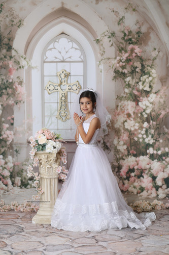 Antique Floral Chapel Backdrop | Picture Perfect