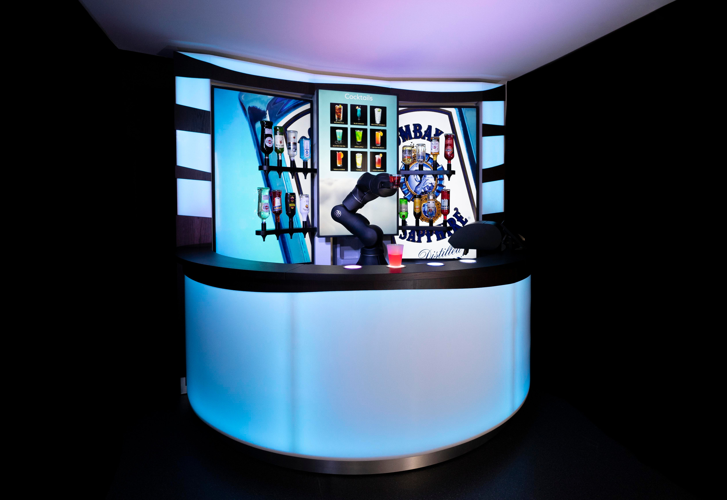 Bartender Robot | Humanoid Smart Robot