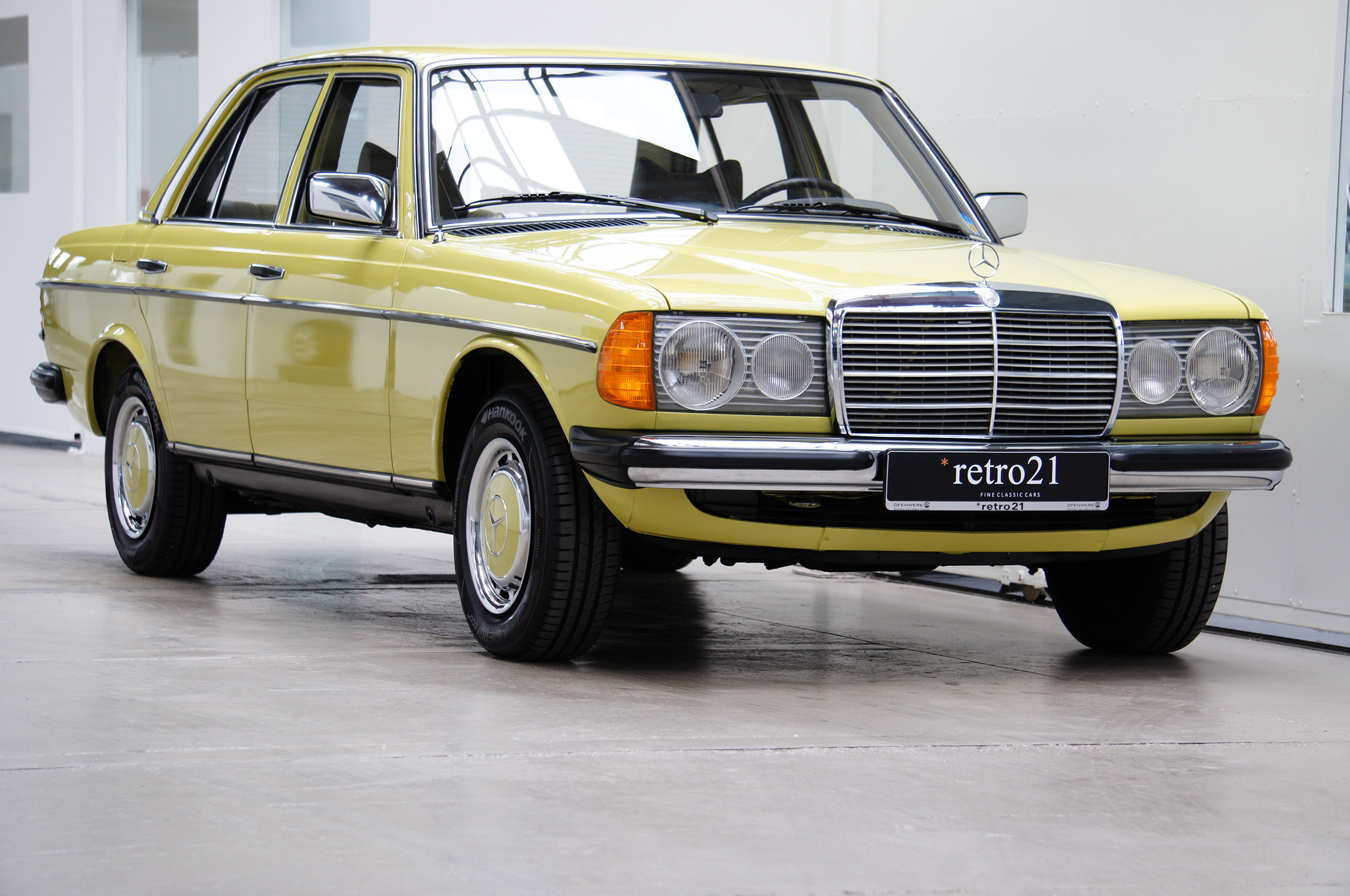 Mercedes-Benz 200D W123