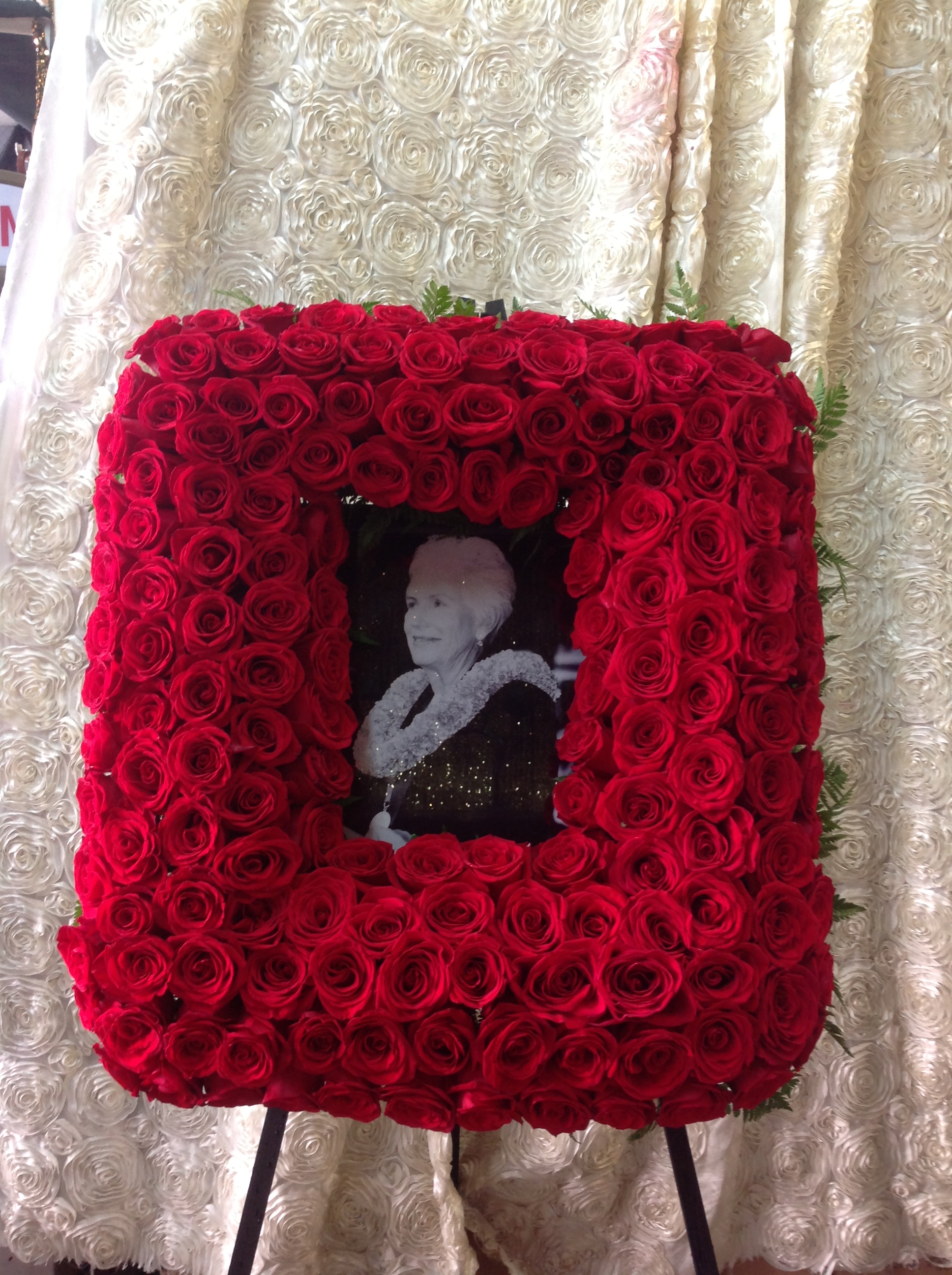 Funeral Packages | http://lupitasf.wix.com/lupitasflowers