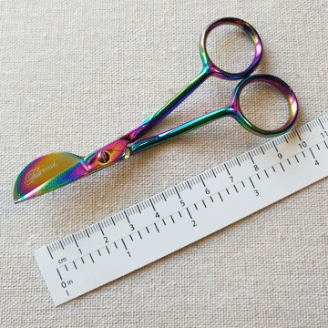 Tula™ Pink Duckbill Applique Scissors | SewTechCreate