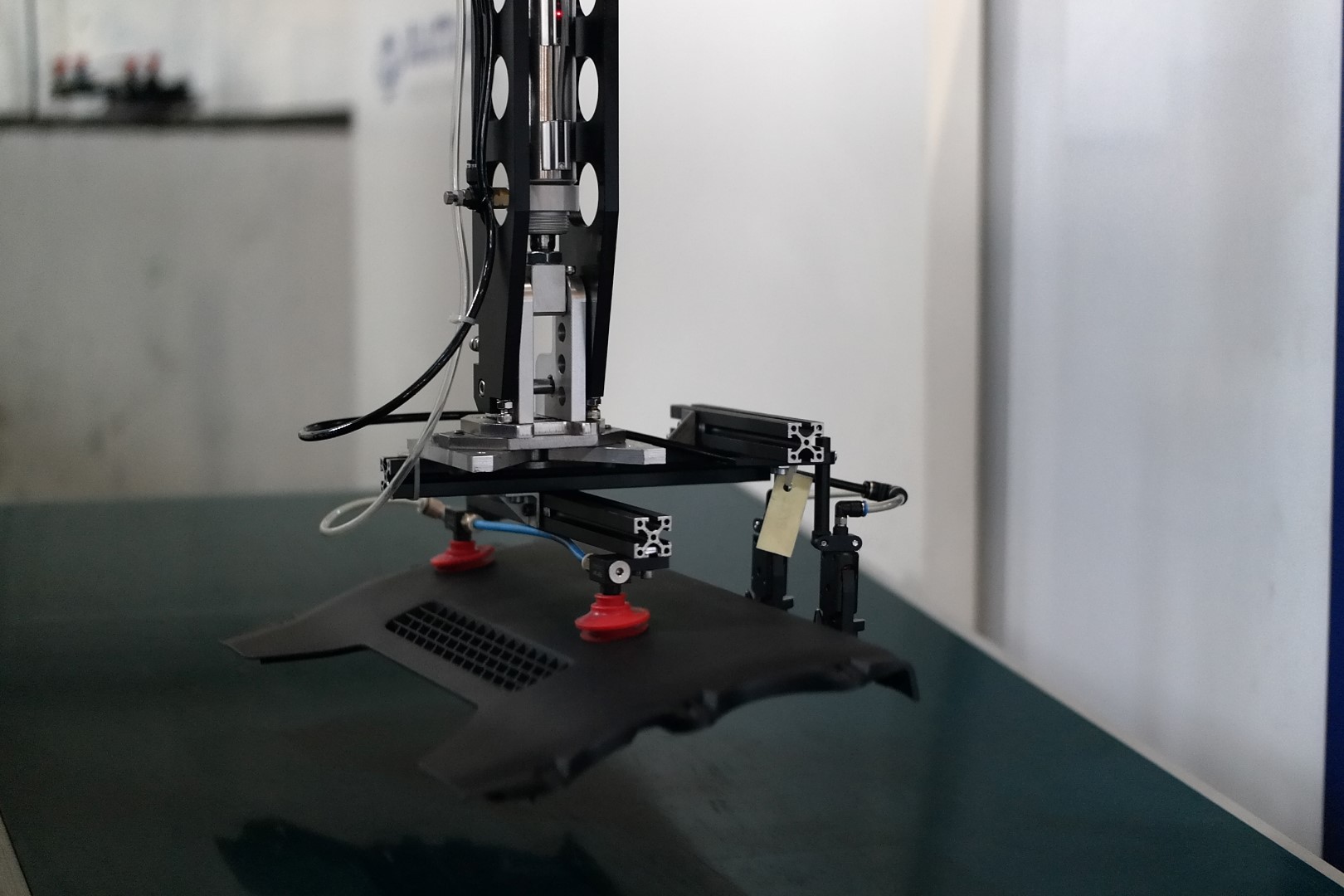 WETEC | Plastik enjeksiyon robotu | CNC Servo | İstanbul