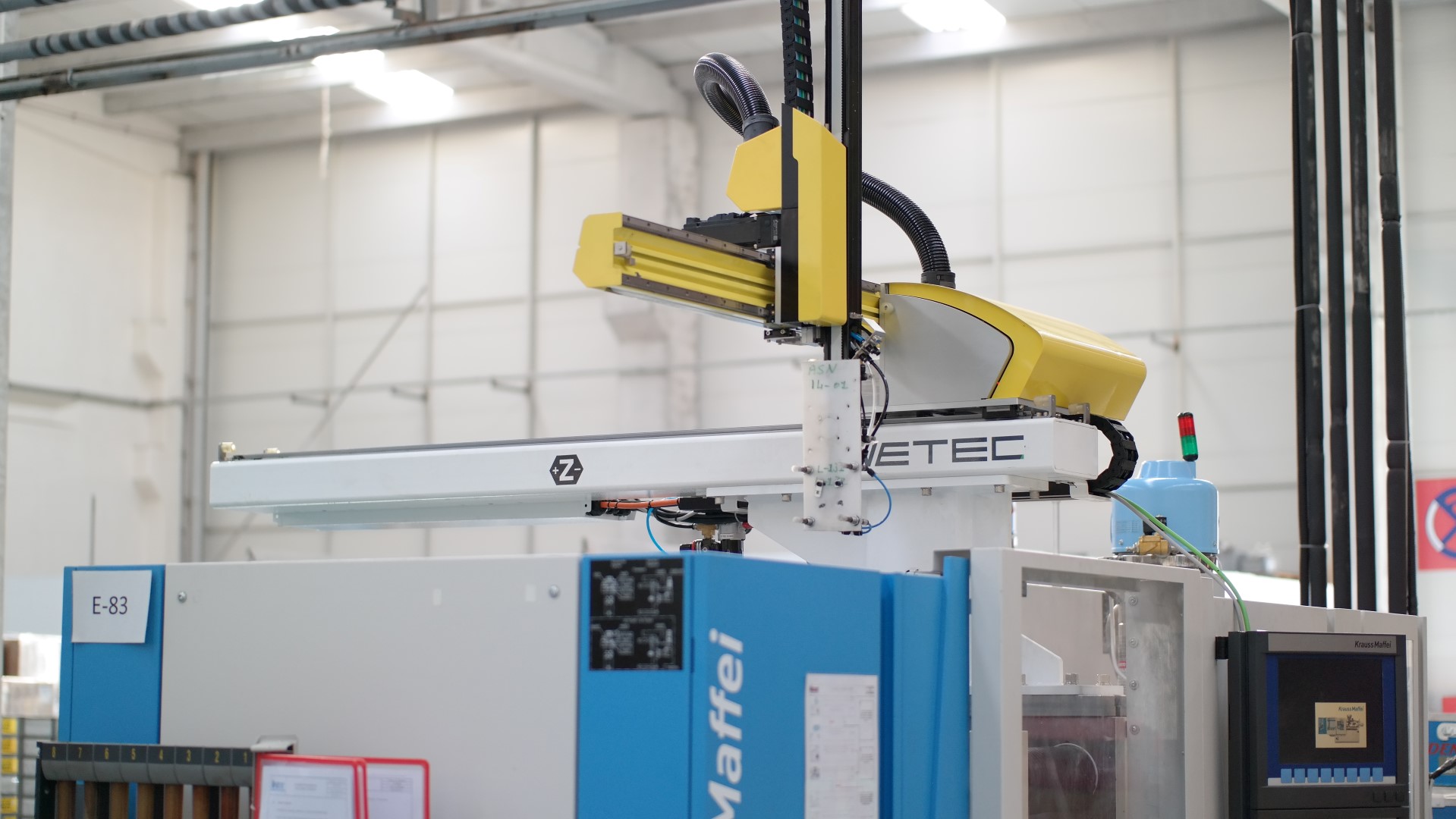 WETEC | Plastik enjeksiyon robotu | CNC Servo | İstanbul