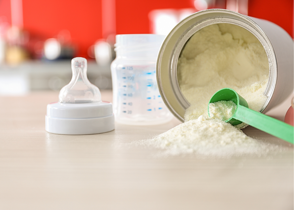 Bottle feeding baby formula