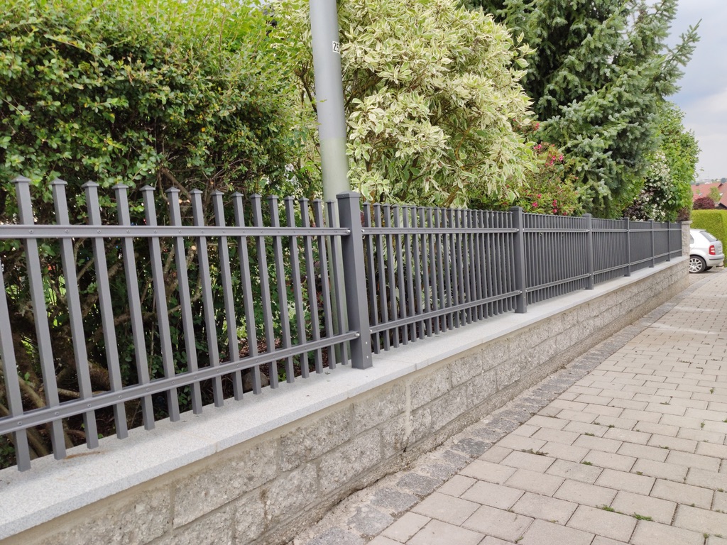 Aluminium Zäune | Abfalterer Balkone & Zäune GmbH | Alu | Gartenzäune ...