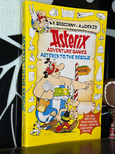 Asterix Adventure Gamebook - Asterix to the Rescue - Complete with accessories | boogleandbadger