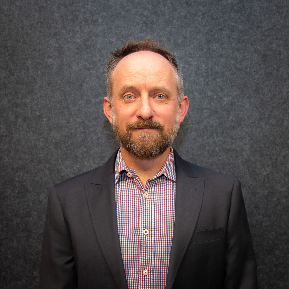 Michael Neimanis | Critical-min-JP