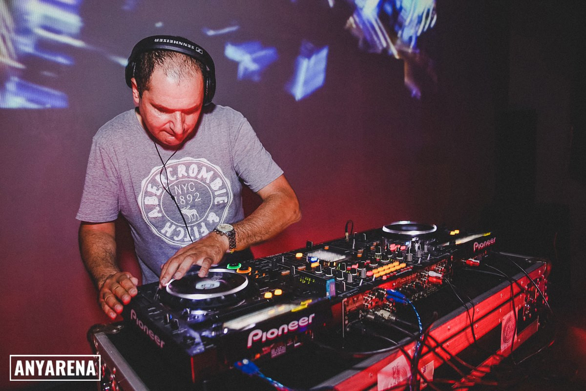 DJ Psycho-UK – East London Hip Hop Turntablist & DJ | Scientific Sound