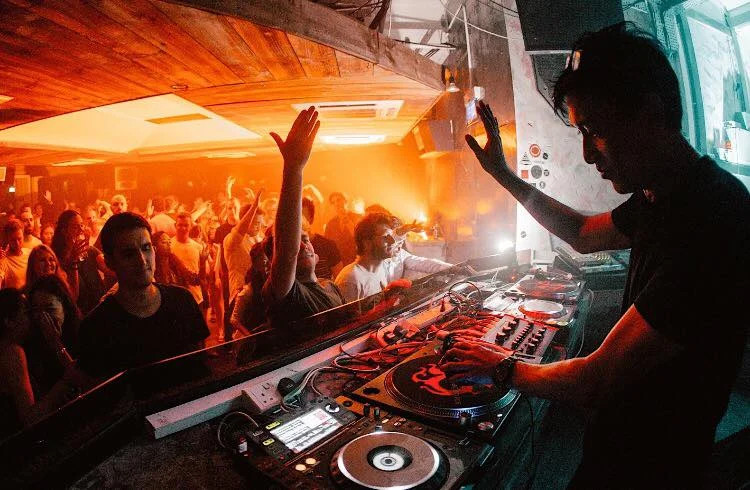 Roots 97 with Brendon P: Nu Disco, Disco House and Afro House