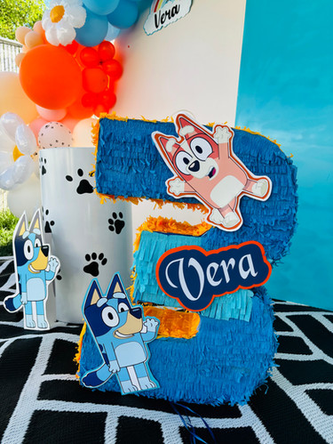 Bluey Number 3 Pull String Pinata - Decora Events Canada Party Supplies
