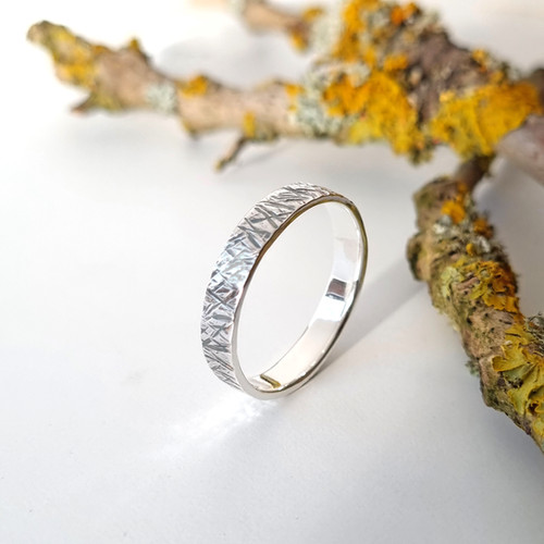 4.5mm Textured Band Ring | Mooi Jewellery